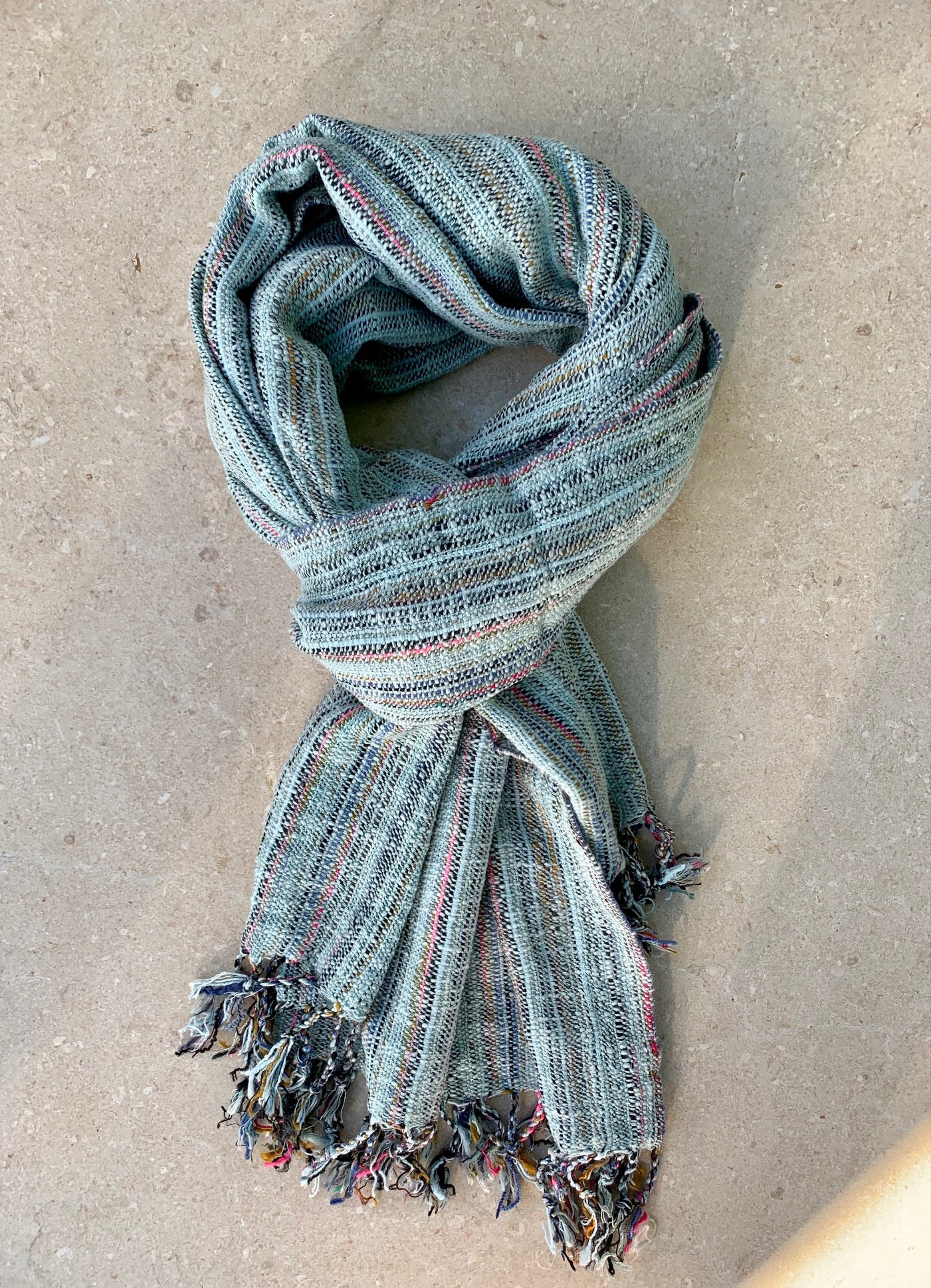 Bold and attention-grabbing scarf – MAN SCARF